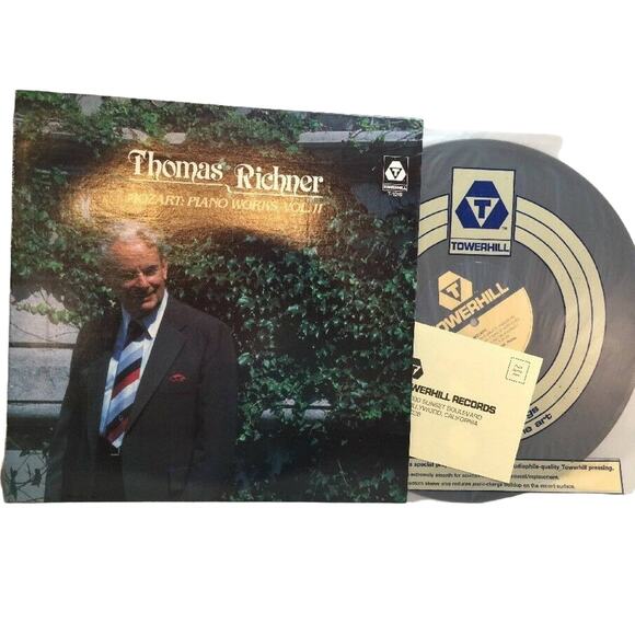 Towerhill Records | Media | Vintage 982 Signed Copy Thomas Richner ...